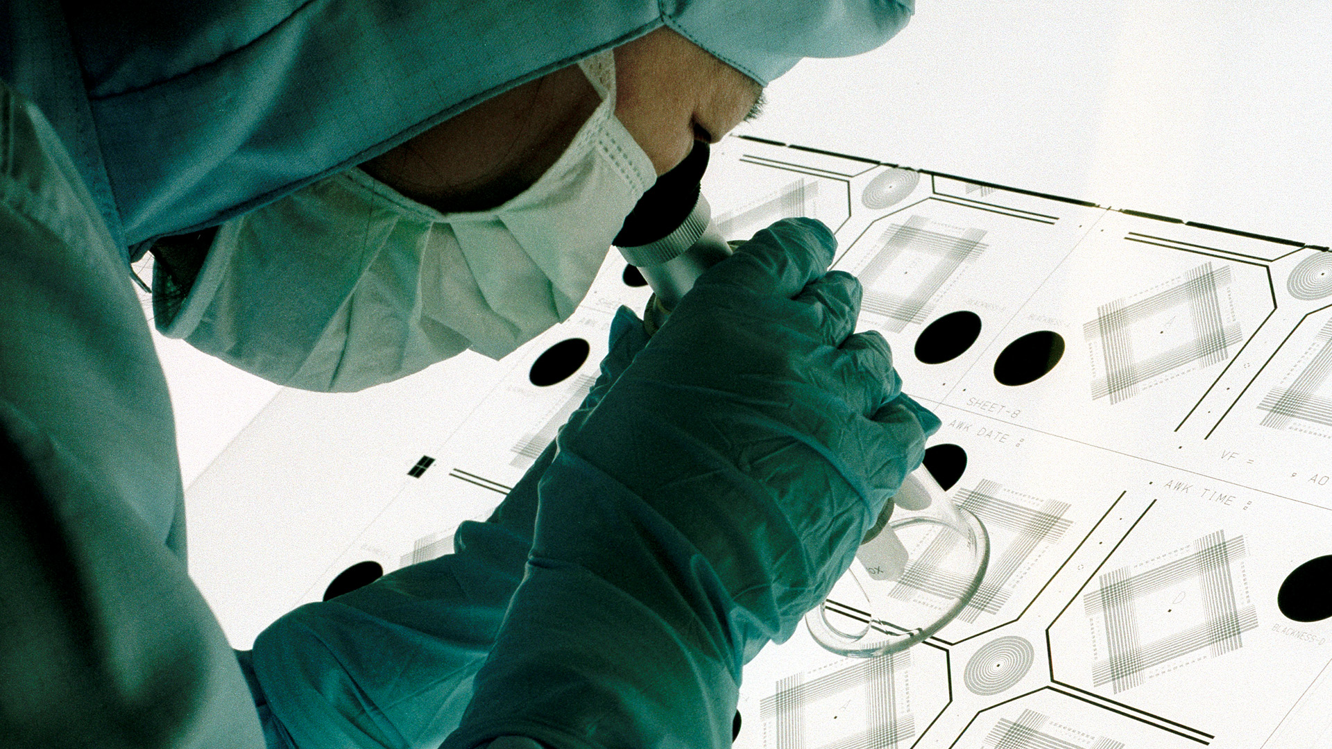 Photomask equipment