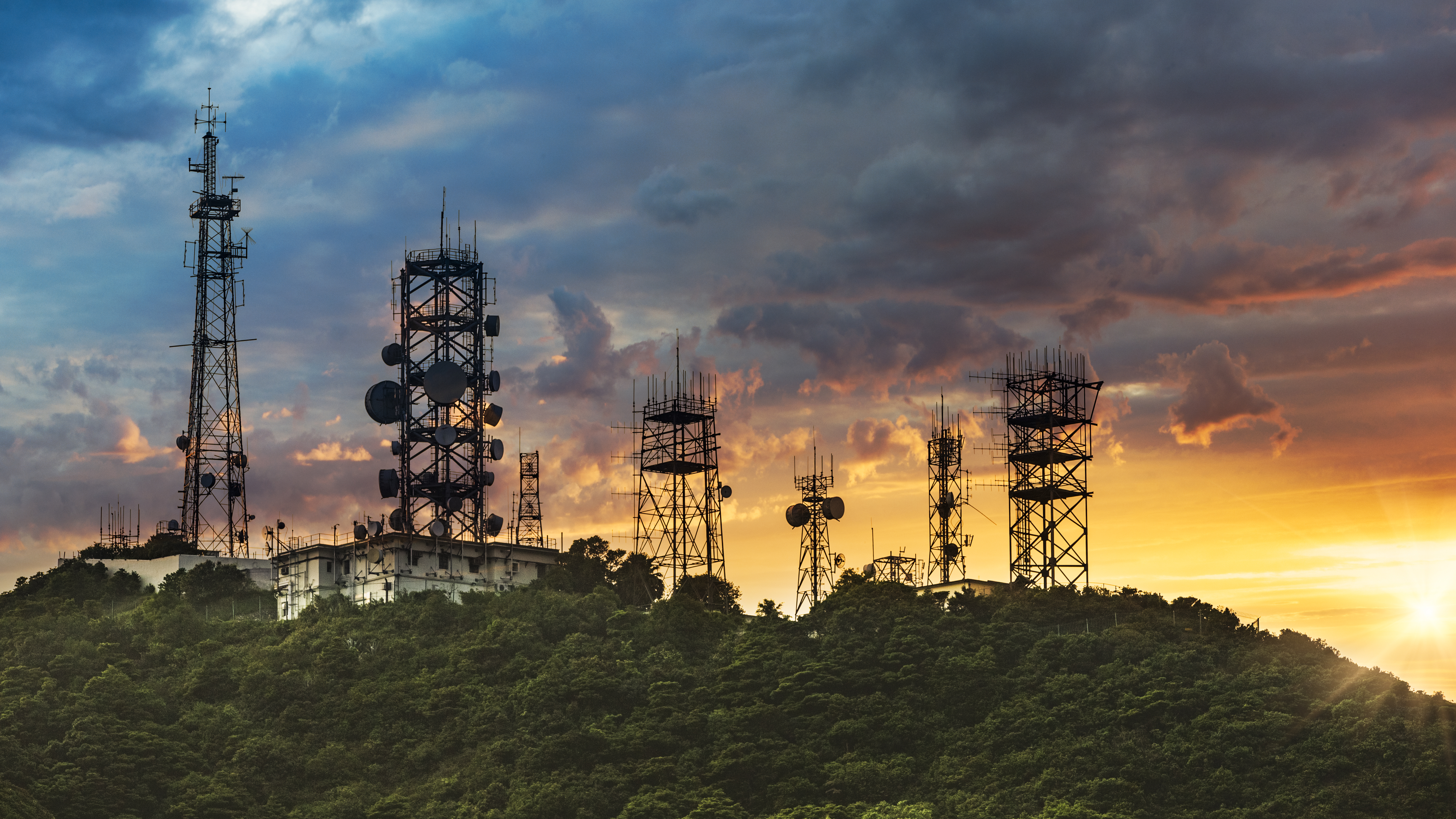 RF Power Amplifier and Microwave Device